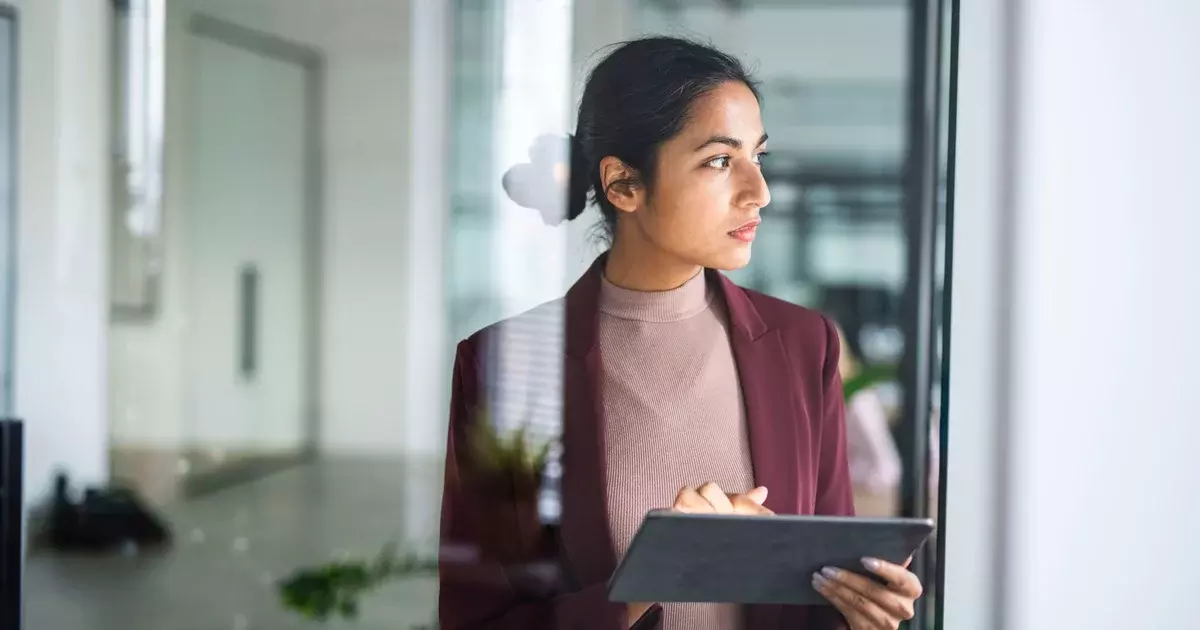 Nudge Theory: What It Is & Examples | Proofpoint UK